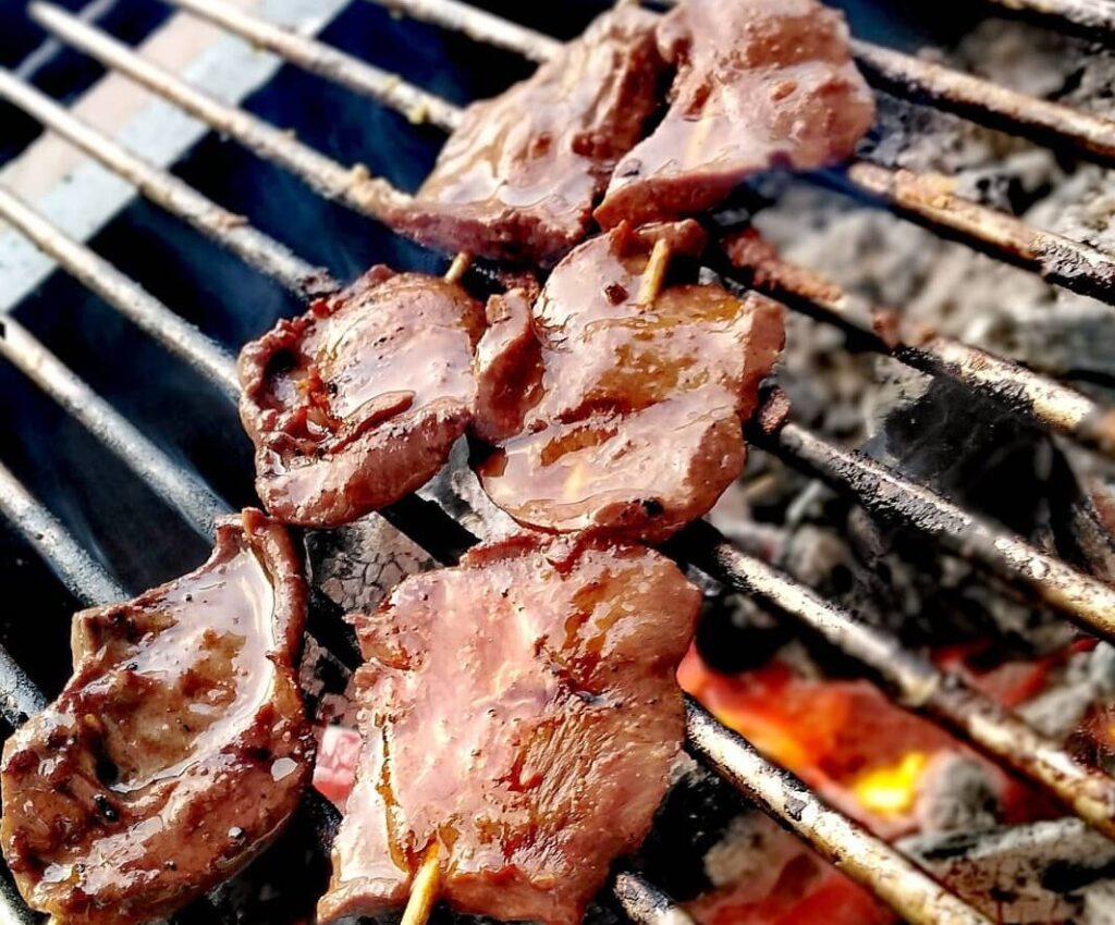 Receta de jugoso plato típico de los valles Kjaras - Recetas de Bolivia